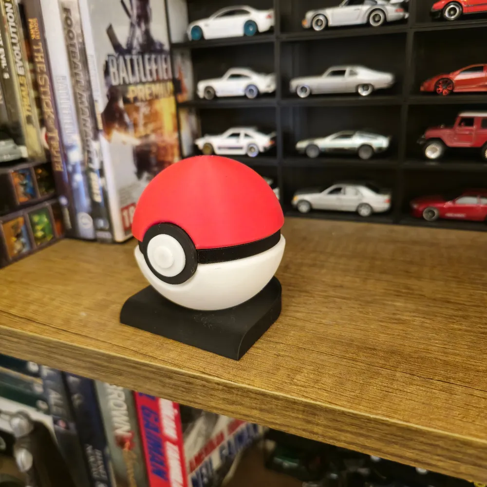 Classic Pokeball with Stand by VGameXpert - MakerWorld