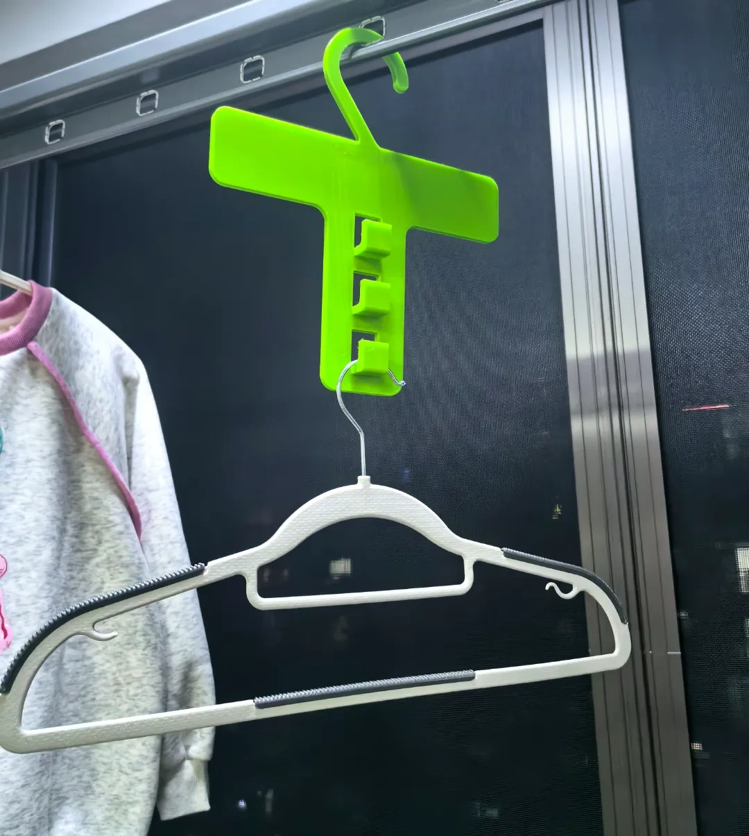 Hat-drying Clothes Hanger by chenjue589 - MakerWorld