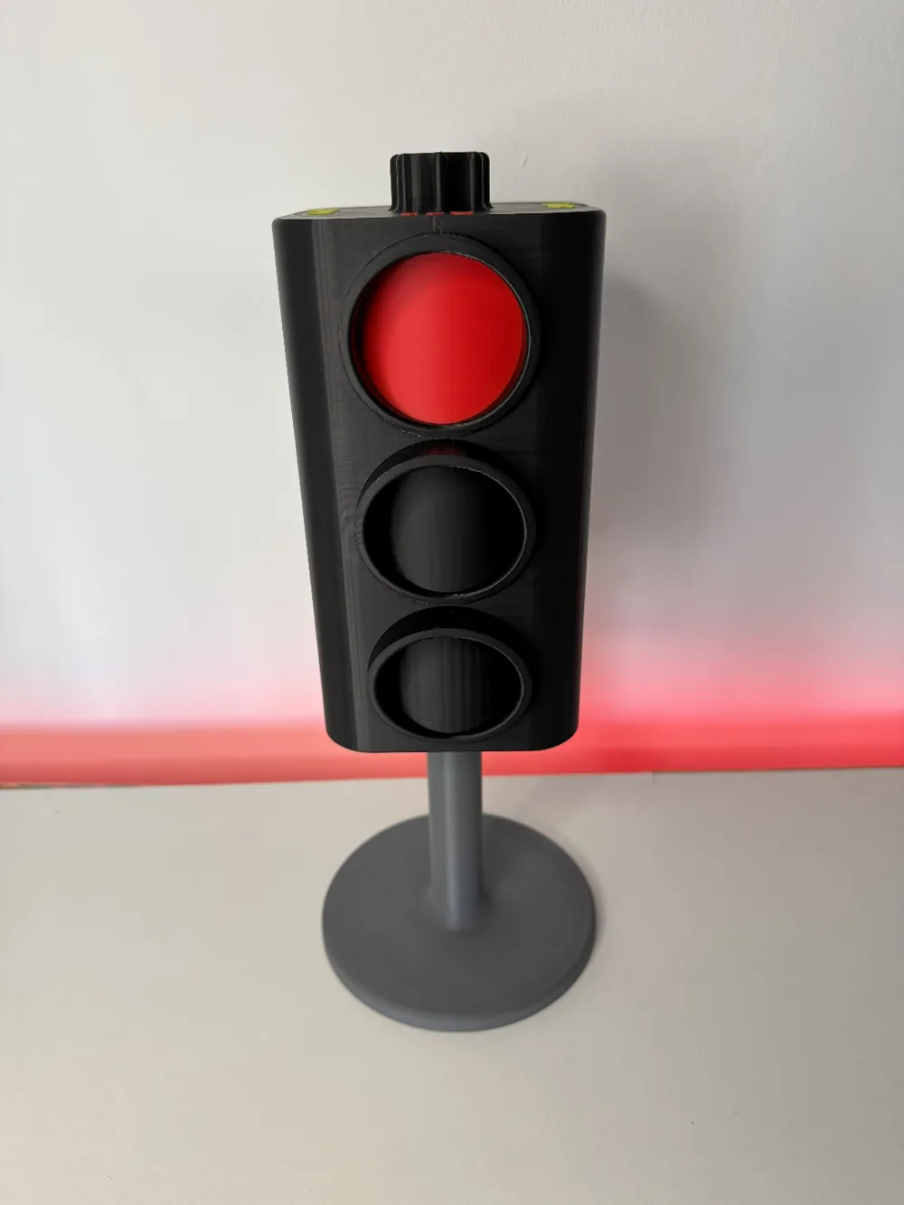 Traffic light with rotating function by 3Dfilamentforge MakerWorld ...