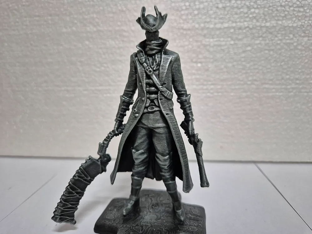 Il Vecchio Cacciatore da ONI.FORGE MakerWorld: Scarica Modelli 3D Gratuiti