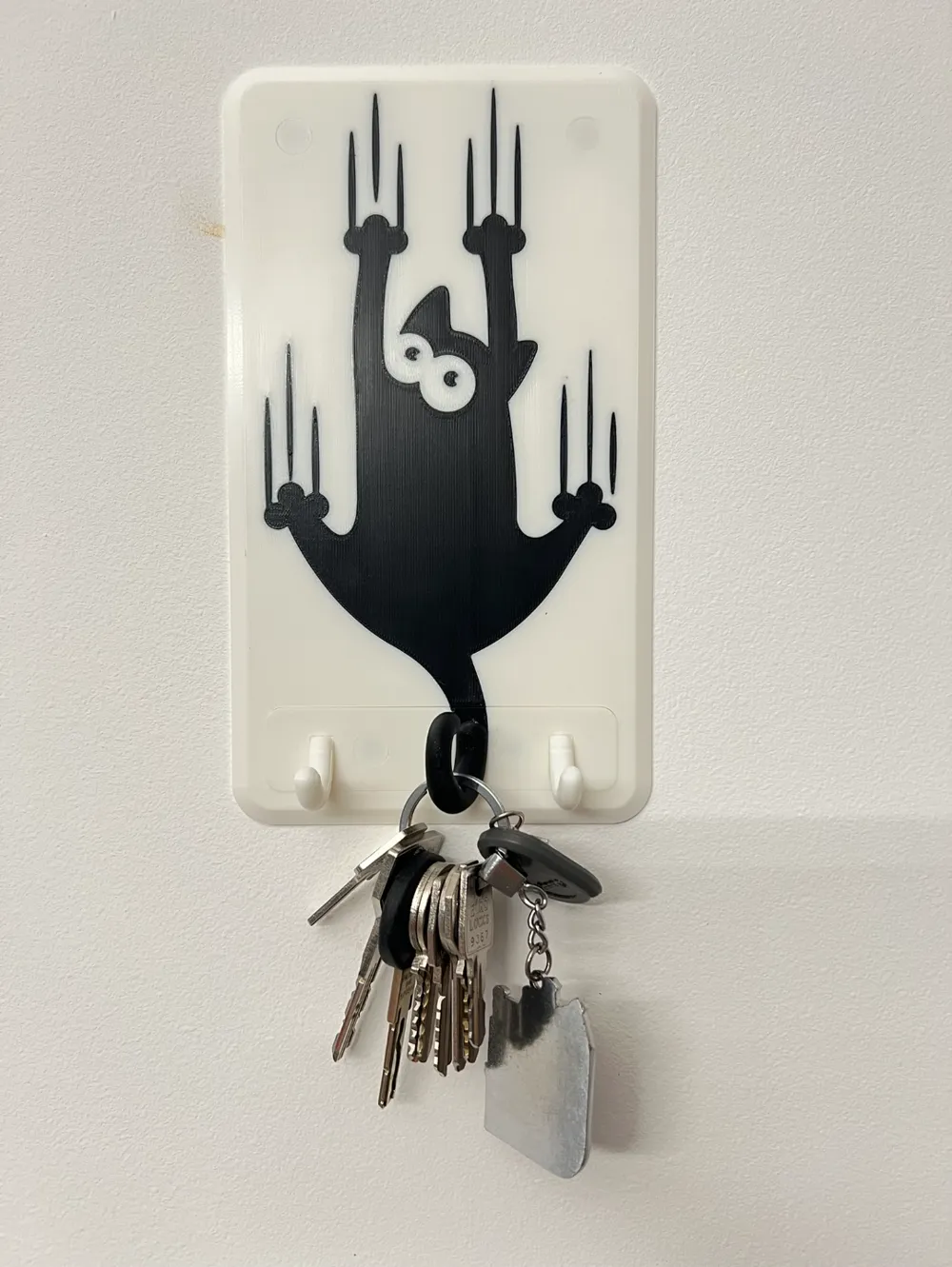 Wall Key Holder whit Funny Cat by guarisal - MakerWorld