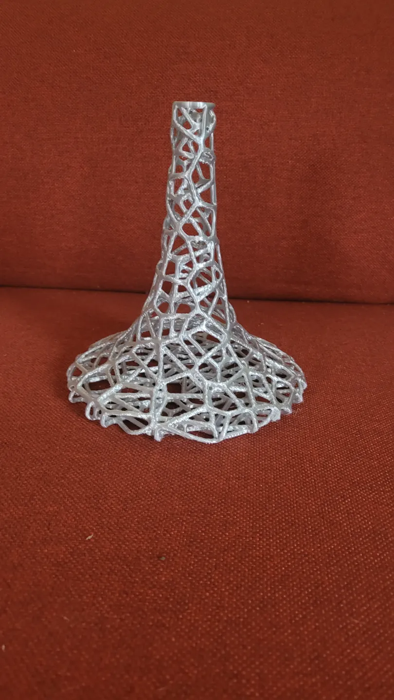 hyperbolic vornonoi lamp stand by user_3766459864 - MakerWorld