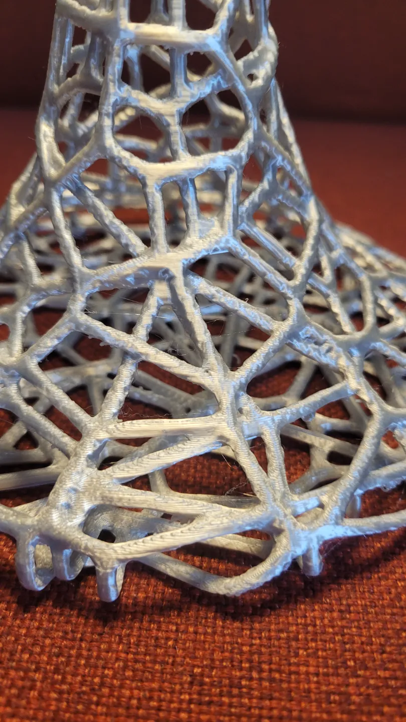 hyperbolic vornonoi lamp stand by user_3766459864 - MakerWorld
