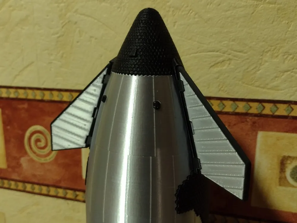 Starship Block 2 1:100 no glue, tiled by Larsvommars MakerWorld: Download Free 3D Models