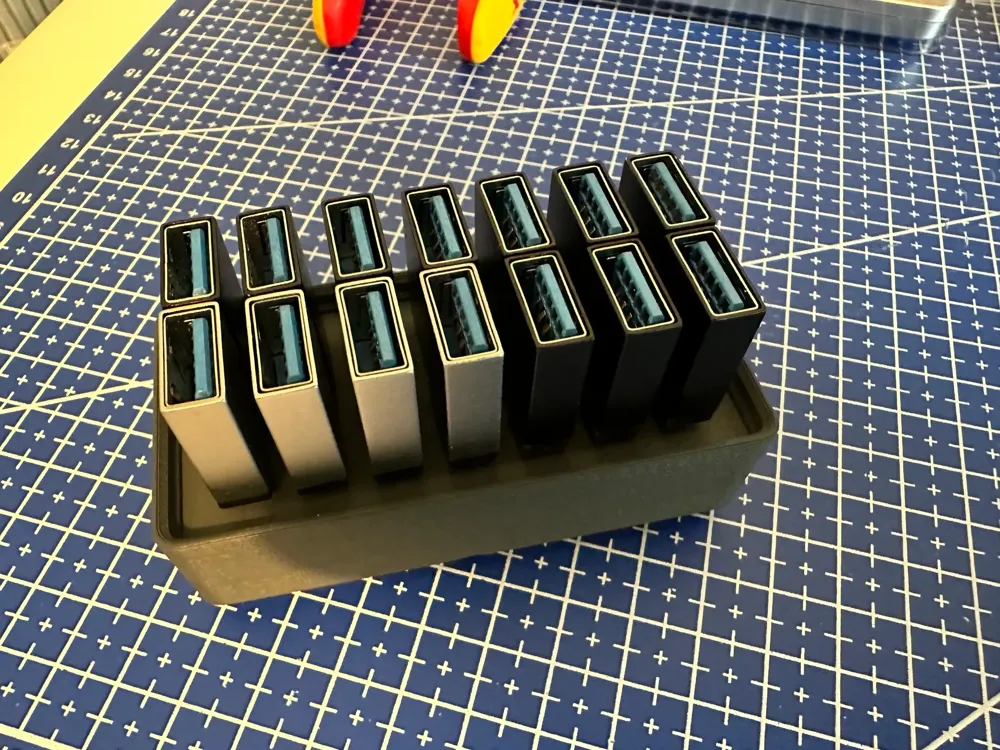 Gridfinity USB-C holder Remixed by binaryanomalyMakerWorld: Download ...