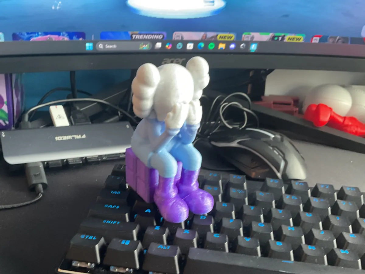 Kaws sitting Remixed by Daniel_creatz MakerWorld: Download Free 3D Models