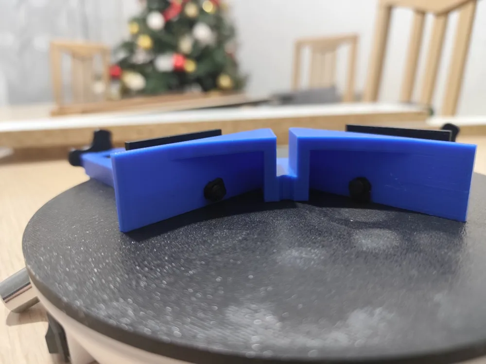 Angle clamp tool for assembling by 3DItaly MakerWorld: Download Free 3D Models