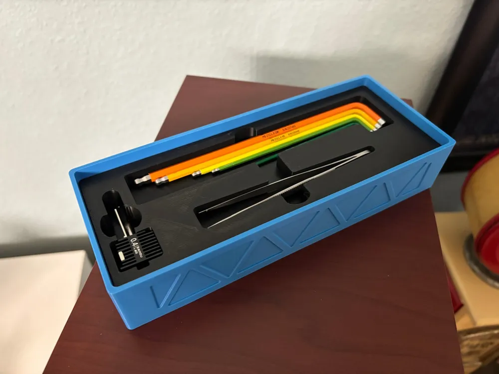 Tool - Toolbox with Lid v.2 by DaVinci - MakerWorld