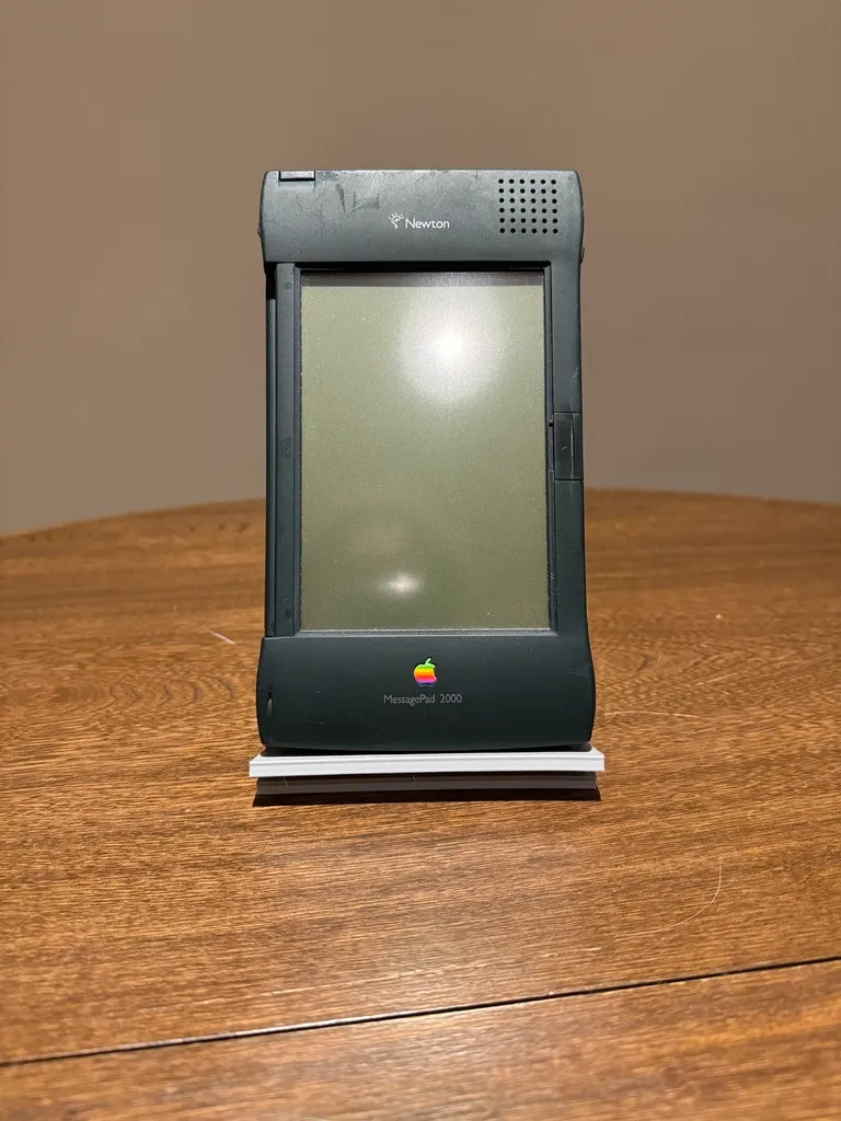 Apple Newton MessagePad 2000/2100 Stand by joshhayes_8 - MakerWorld
