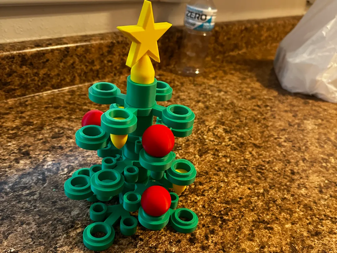Christmas Tree Brick Style Desktop Sized - Free 3D Print Model - MakerWorld