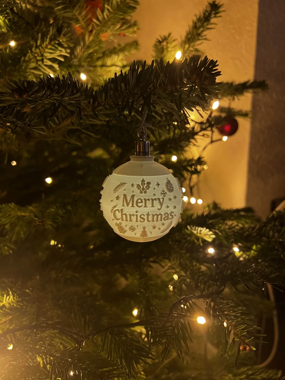 Christmas tree bauble Merry Christmas - Free 3D Print Model - MakerWorld