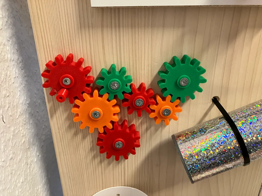 Gear hubs to mount gears anywhere Remixed by RaGo_awesome - MakerWorld
