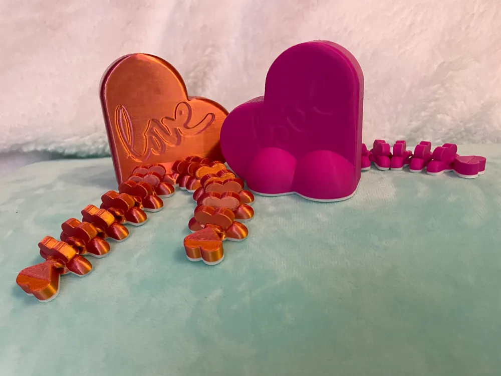 Love Heart Leggie Flexi No Supports by FunFam3D - MakerWorld