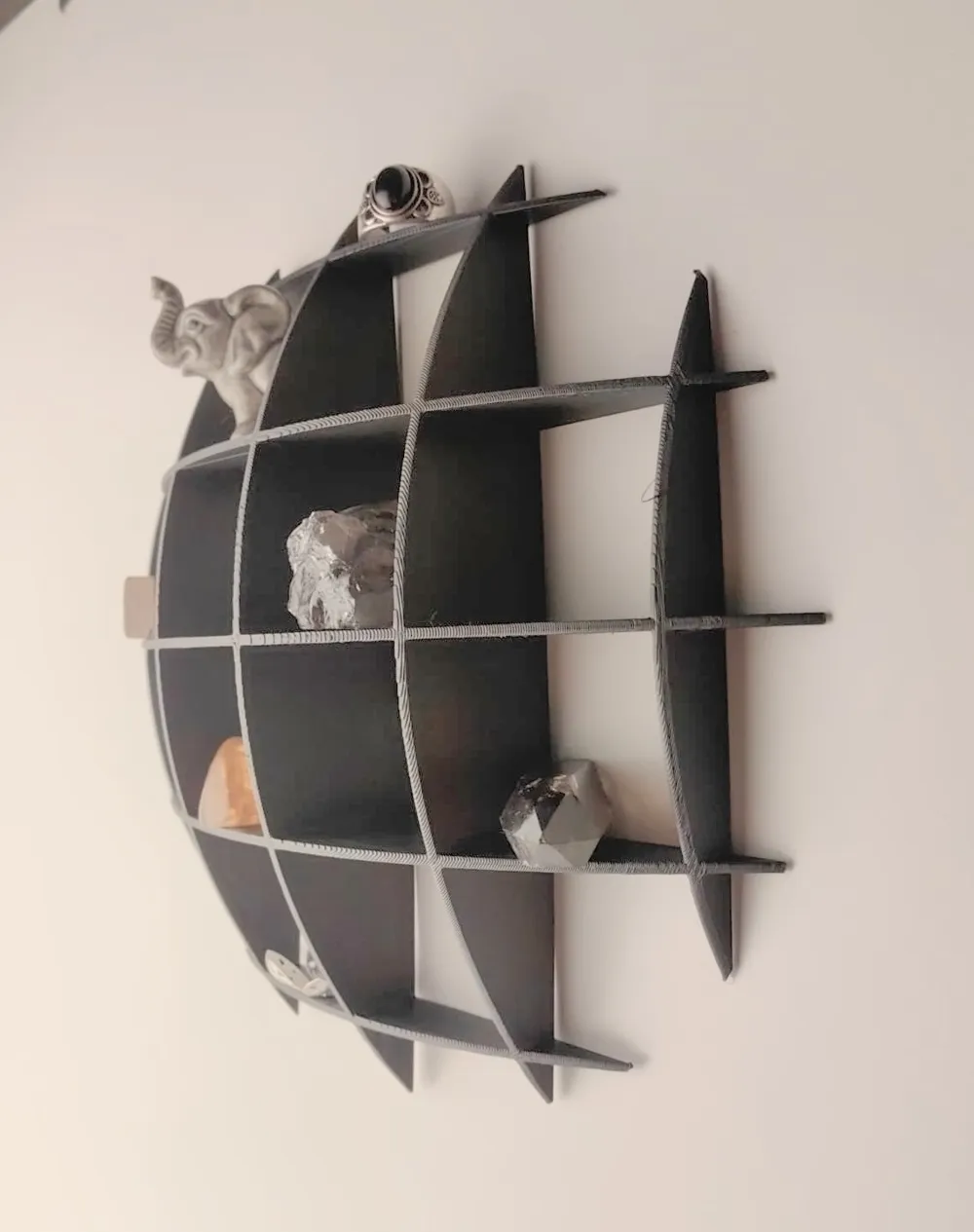 Tiny Trinket Shelf Round - Free 3D Print Model - MakerWorld
