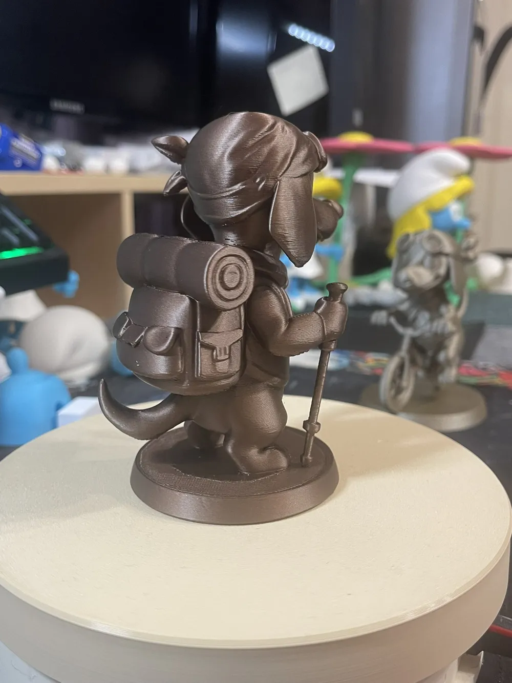 Dackel im Cartoon-Stil beim Wandern – Kostenloses 3D-Druckmodell ...