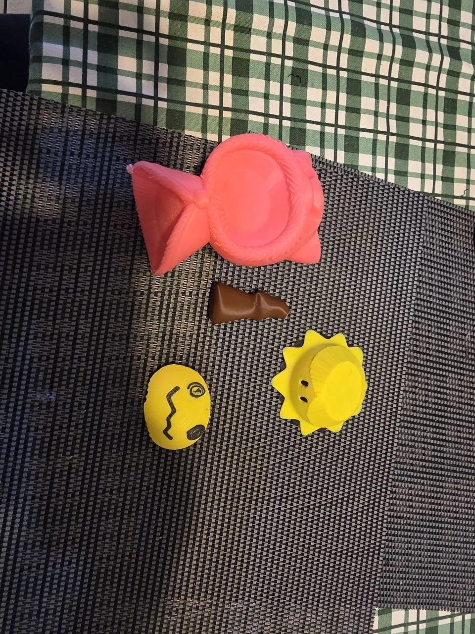 mimikyu poncho mew - Modelo de impresión 3D gratuito - MakerWorld