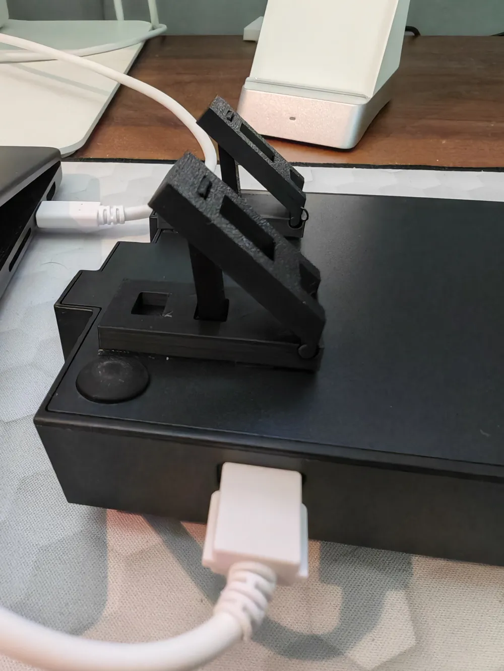 Foldable/Joinable Keyboard Tent Raiser - Free 3D Print Model - MakerWorld