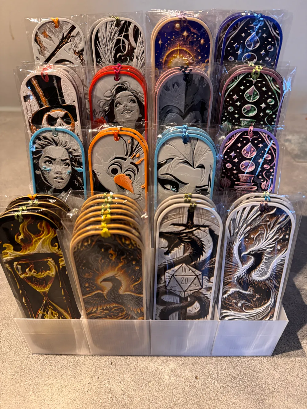 Bookmark Display V2 also for Mini - Free 3D Print Model - MakerWorld