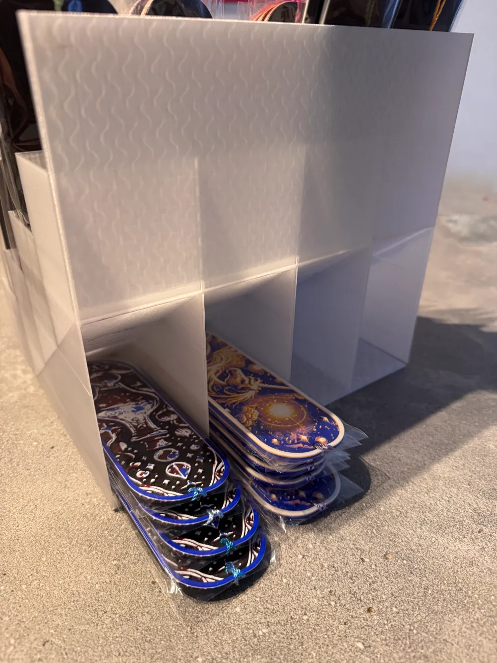 Bookmark Display V2 also for Mini - Free 3D Print Model - MakerWorld