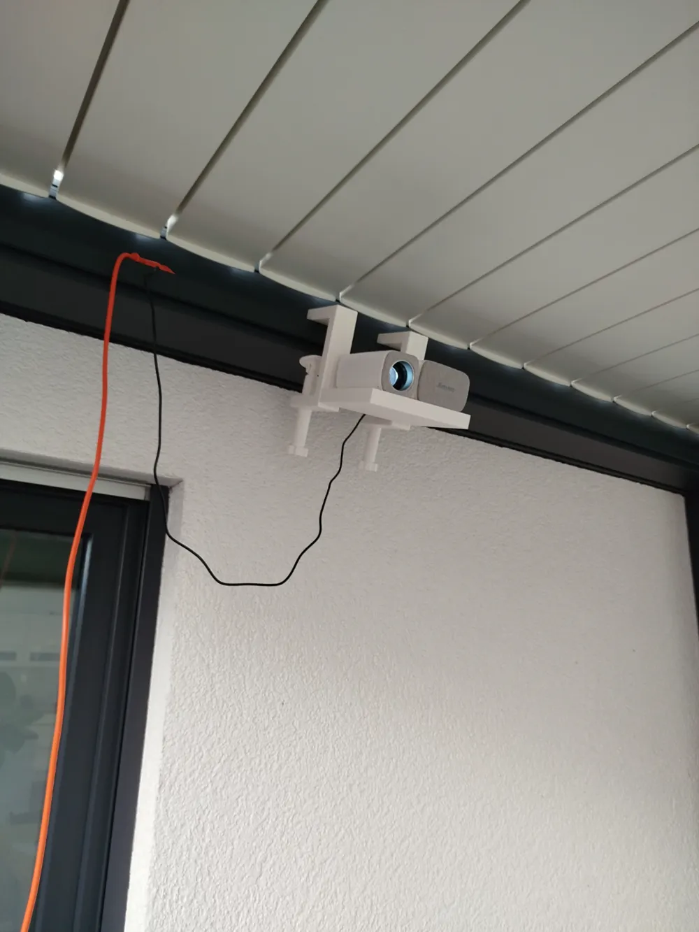 Beamer / Projector Mount with Clamps Remixed by tomu MakerWorld ...