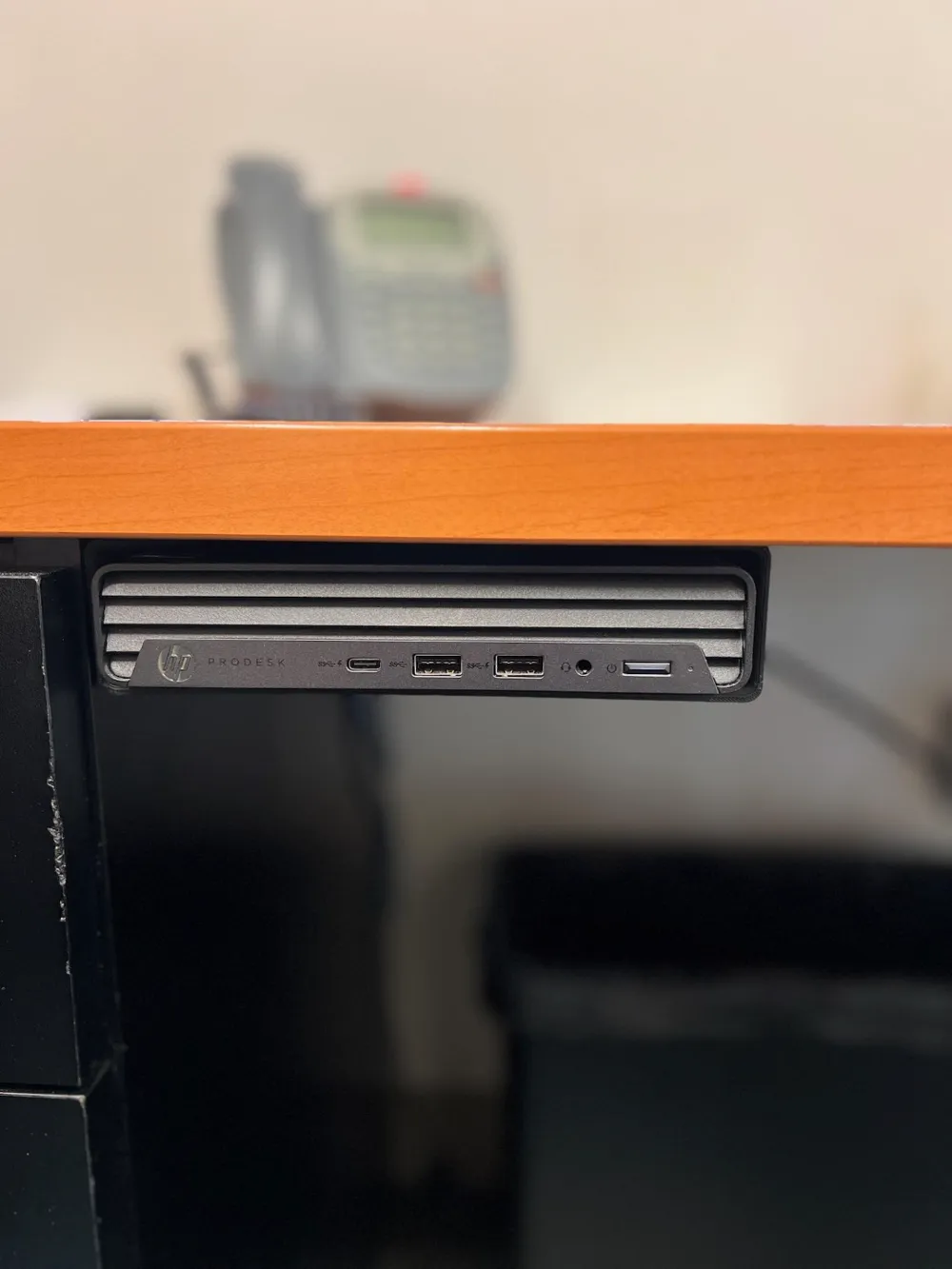 HP Mini PC Under desk Mount by FlapJackTheFrog - MakerWorld