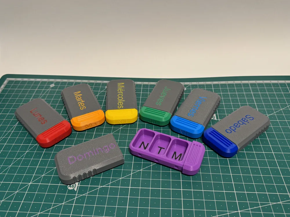 Rainbow Pillbox with 7 (or 3) days rack - Free 3D Print Model - MakerWorld