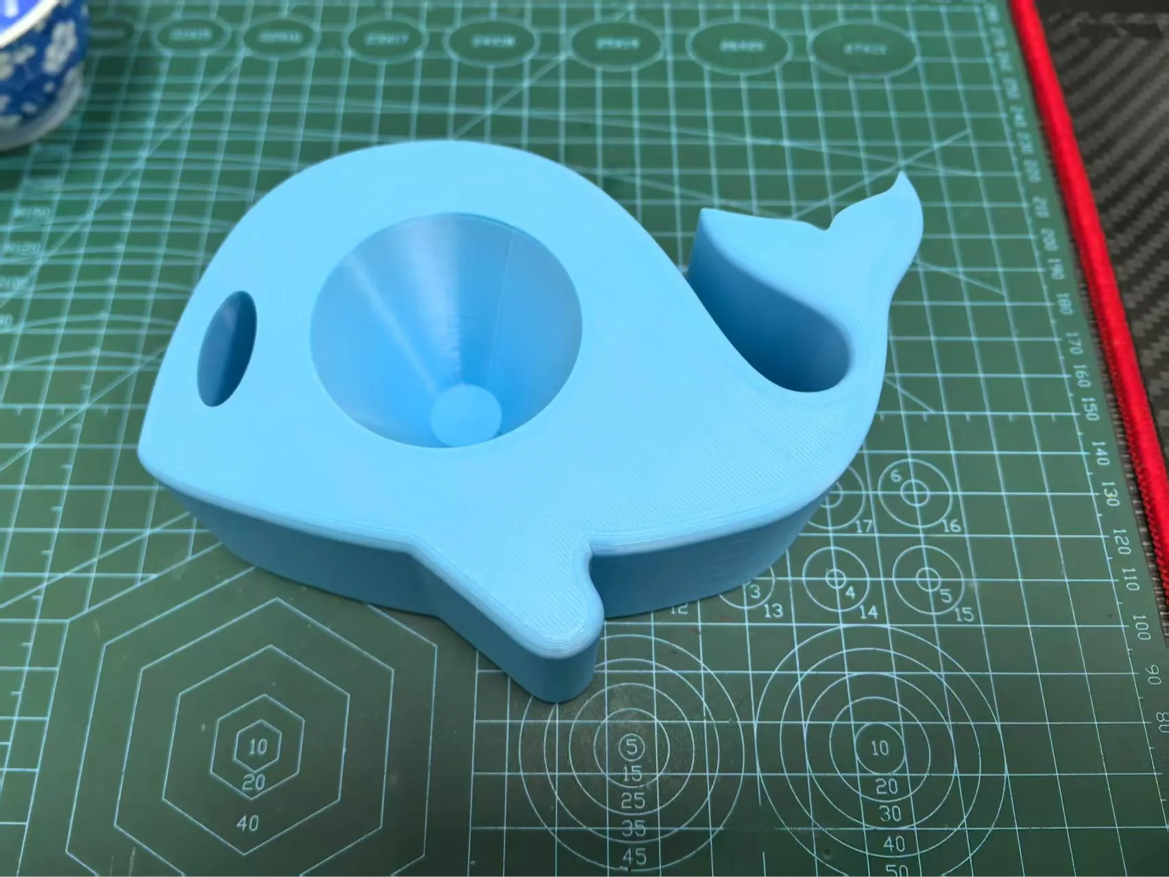 Little Blue Whale Coffee Dripper Holder by 倪小超 - MakerWorld