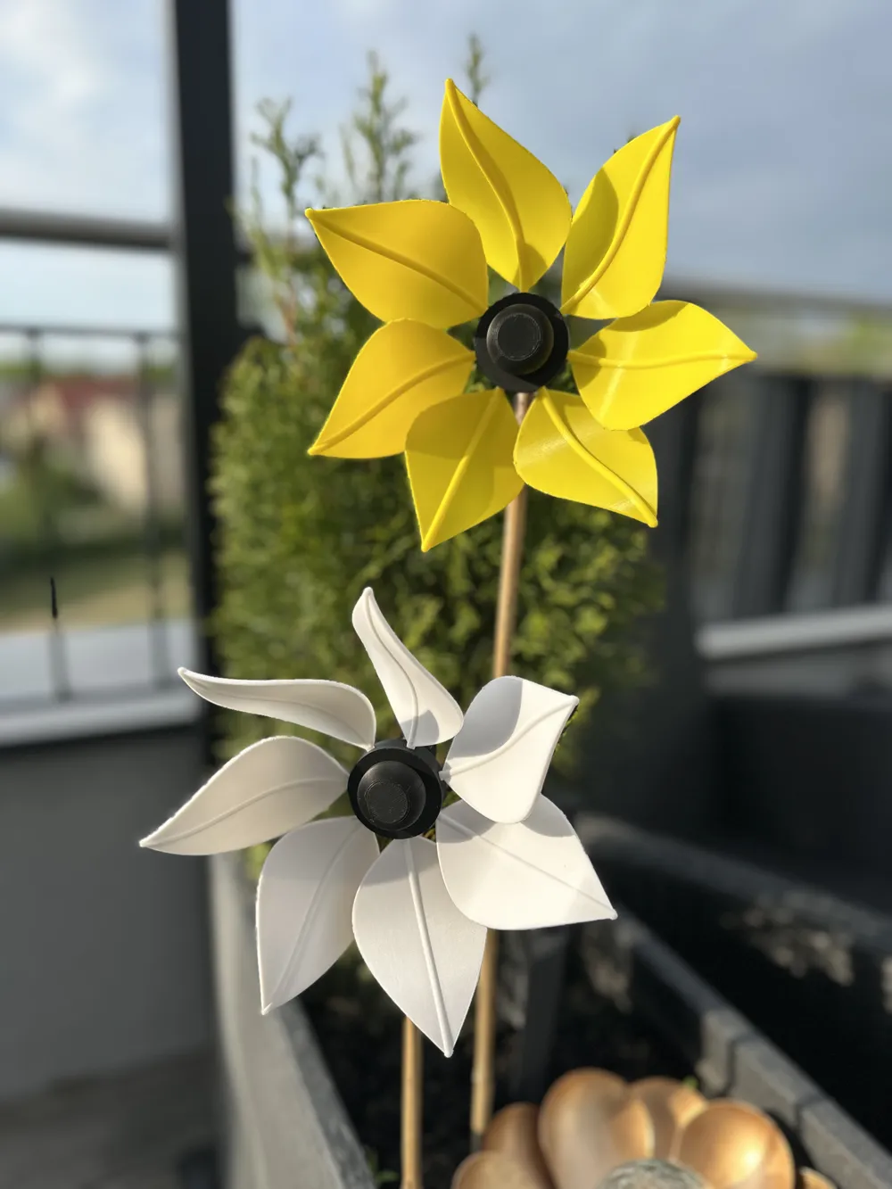 Garden Balcony Leaves Windmill by EP-3D MakerWorld: Download Free 3D Models