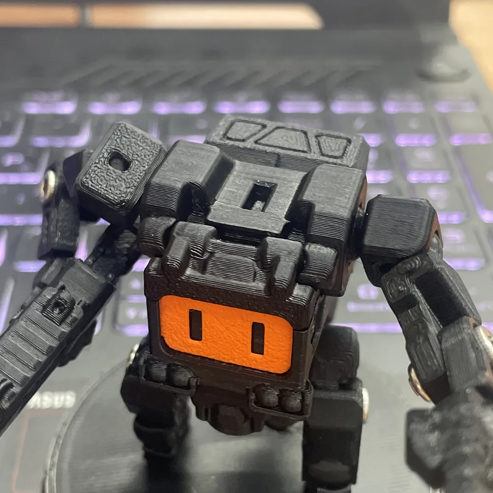 HAN Titan-6 M.A.X 可动机械机器人 来自 HAN design MakerWorld：免费下载 3D 模型