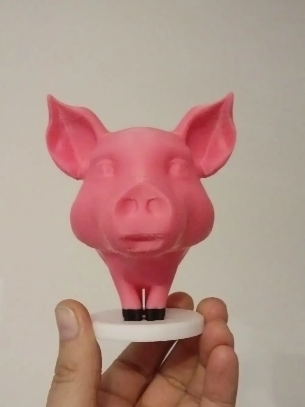 Cartoon-Style Pig Figurine on Pedestal by PS3D CREATIVE - MakerWorld