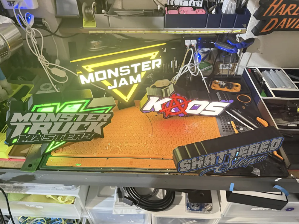 SHATTERED SILENCE LED LIGHTBOX – BREAK THE QUIET! by zerocool MakerWorld: Download Free 3D Models