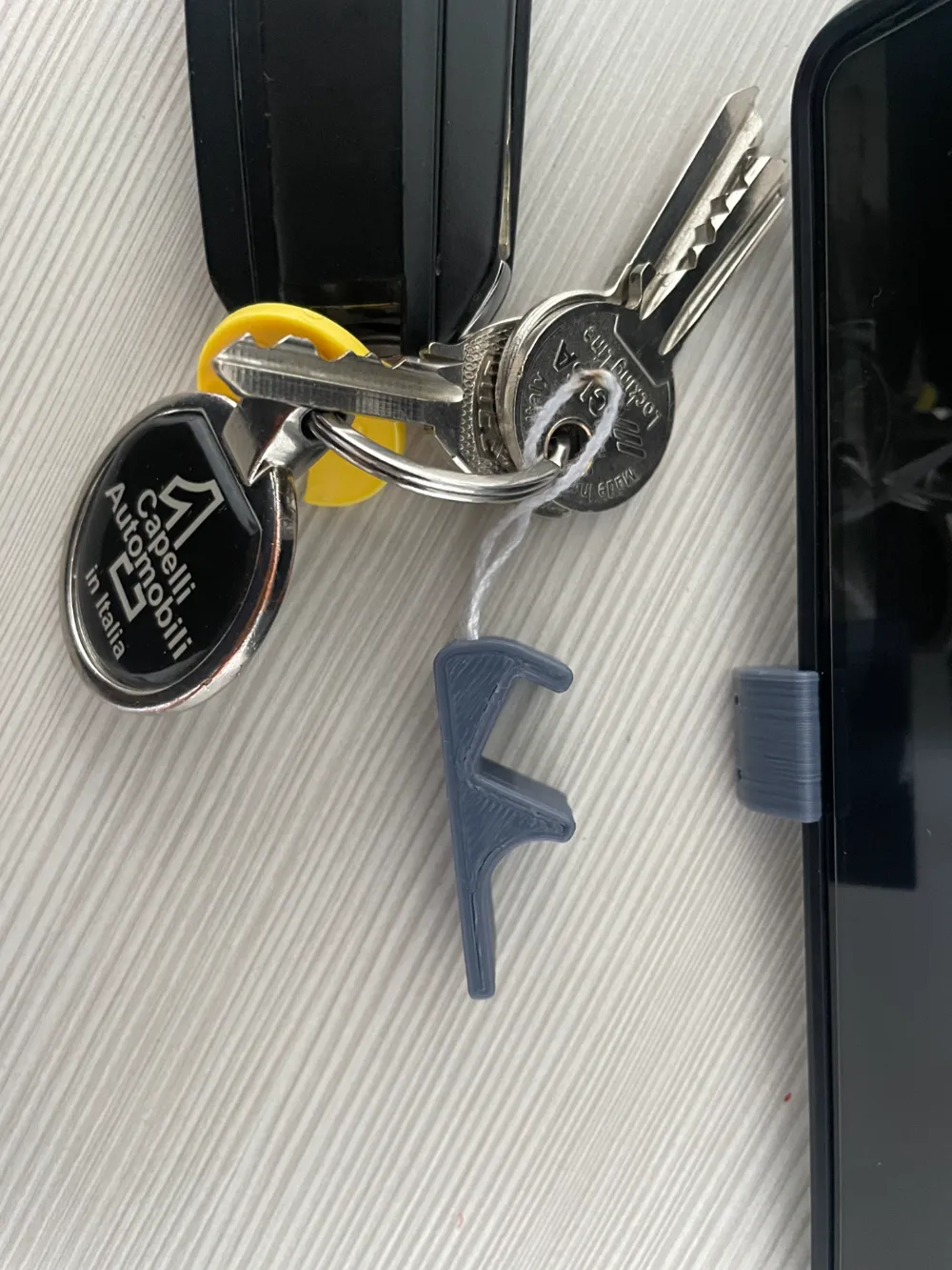 keychain phone holder by Singh - MakerWorld