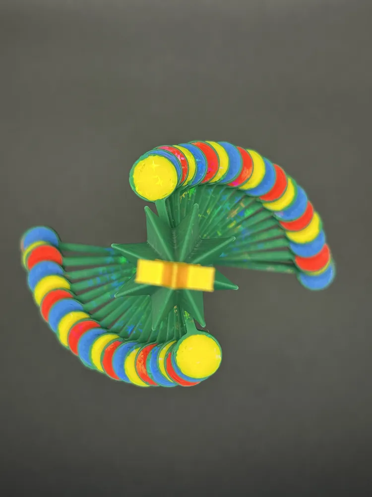 Christmas Tree Flip Flap Spinner - Free 3D Print Model - MakerWorld