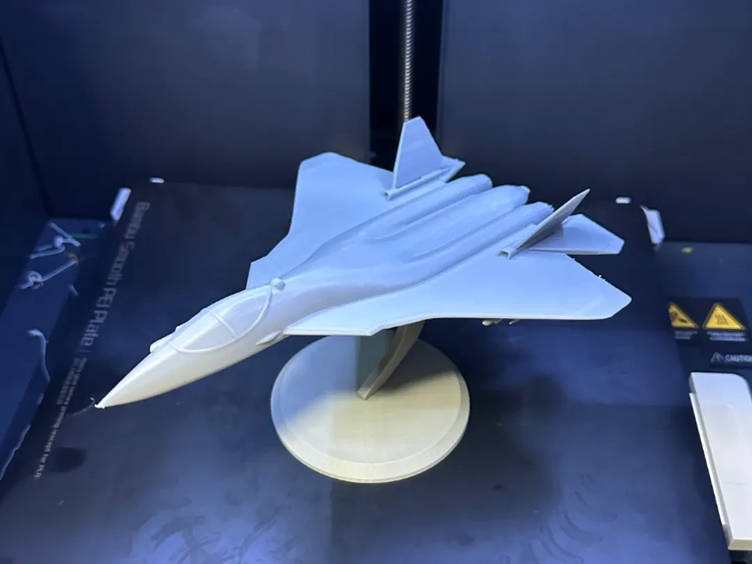 Su-57 fighter jet (smooth, with missiles) by Dream Designer - MakerWorld