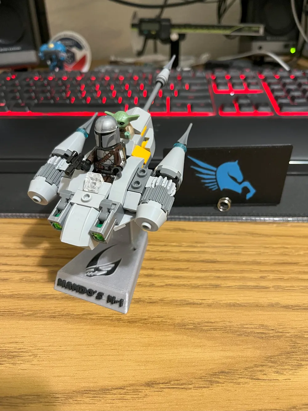 Legos Mando's N-1 Stand - Free 3D Print Model - MakerWorld