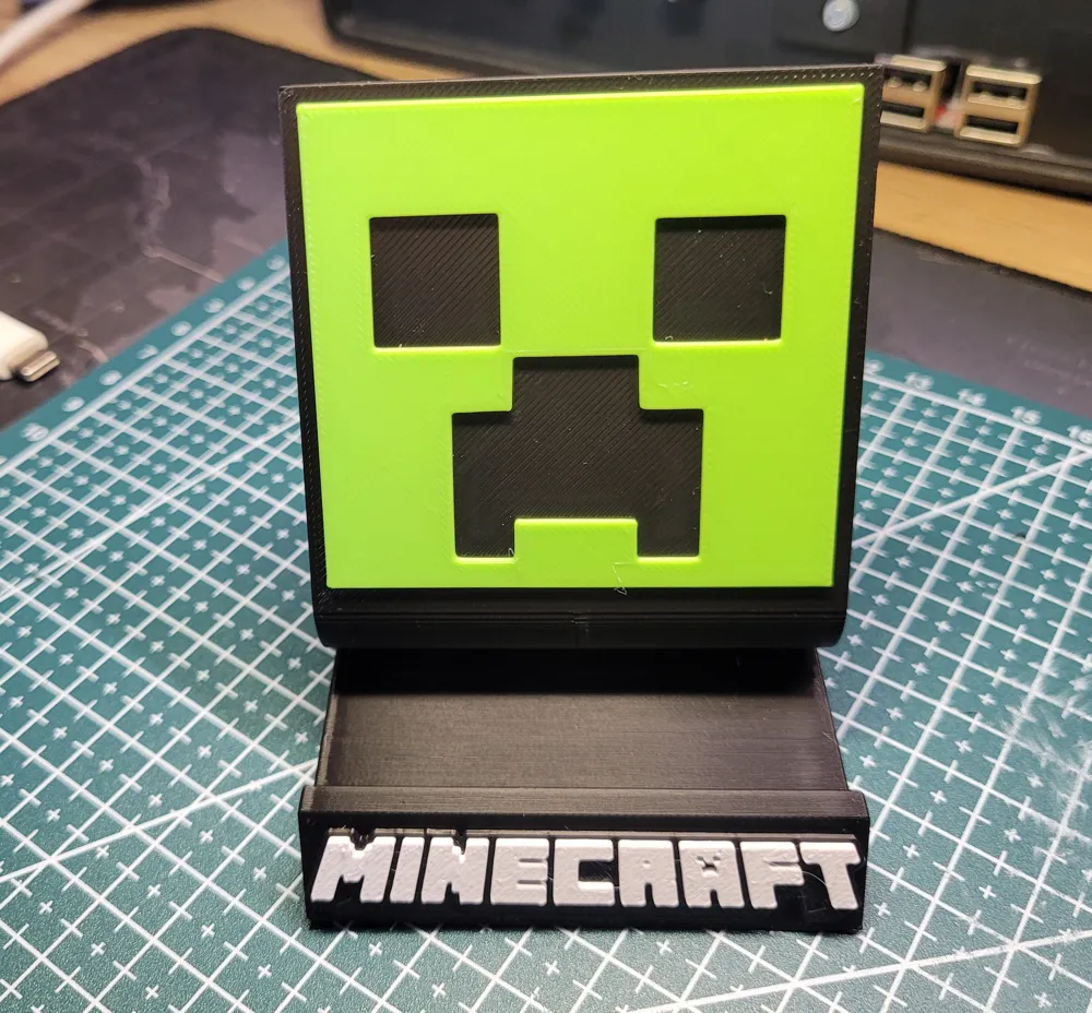Minecraft Creeper Phone Stand - Gaming Desk Decor by midar3d MakerWorld ...