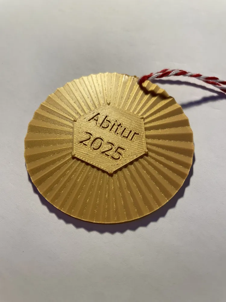 2025 Graduation Medal - Free 3D Print Model - MakerWorld