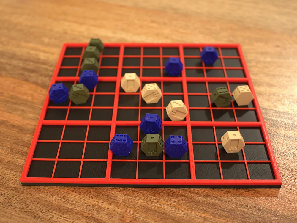 Warfare-Battle for Tic Tac Toe - Free 3D Print Model - MakerWorld