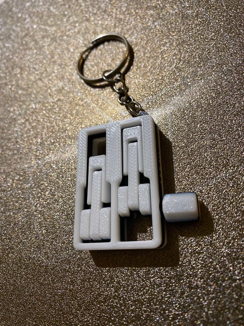 r2 engine keychain by KGM - MakerWorld