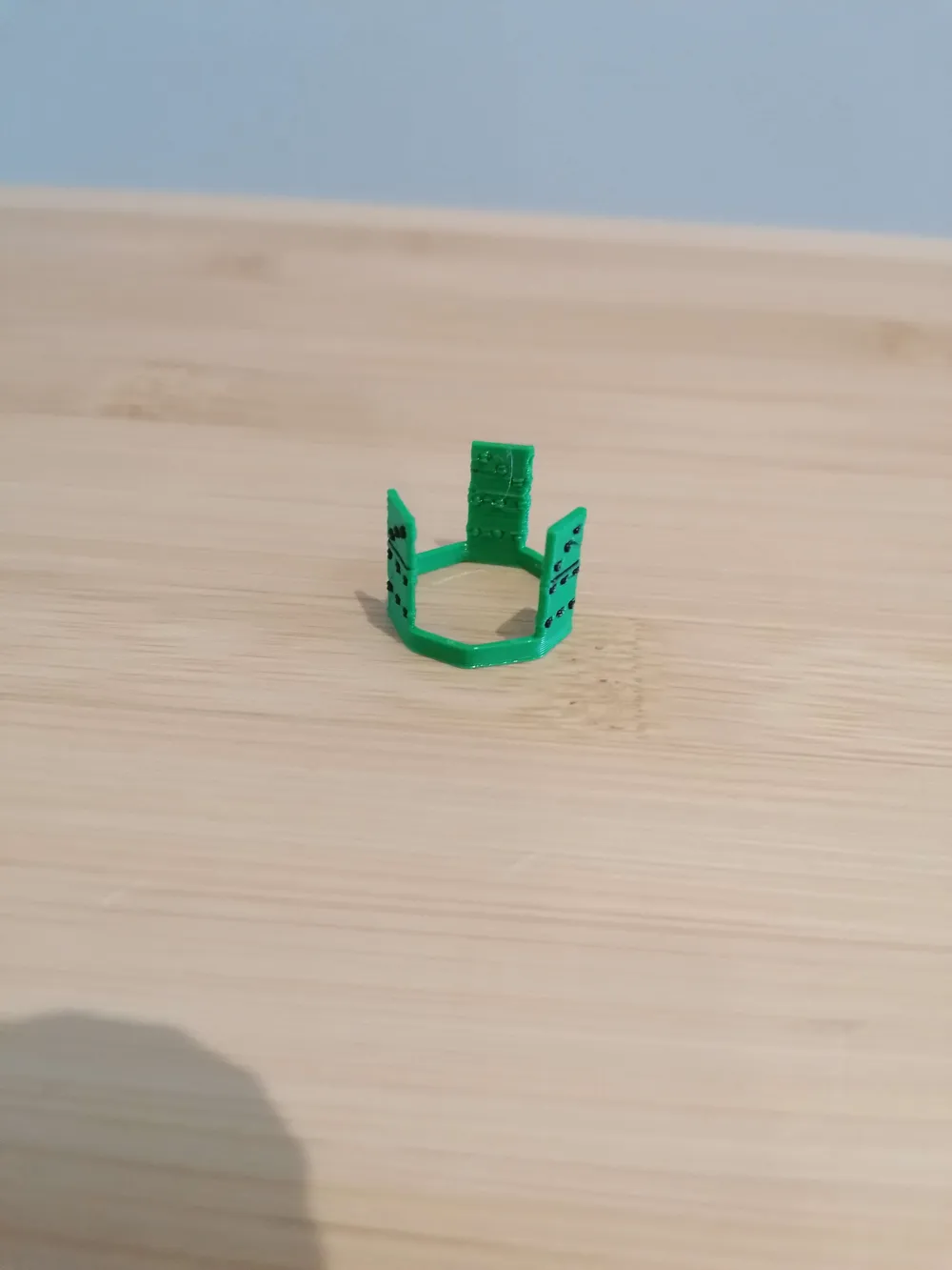 1x1x1x1 crown by peepyfun2048 MakerWorld: Download Free 3D Models