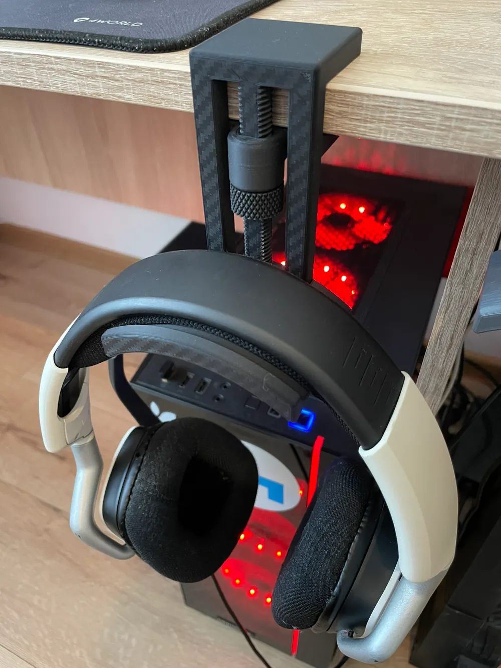 Headset Holder/Stand (no support) - Free 3D Print Model - MakerWorld