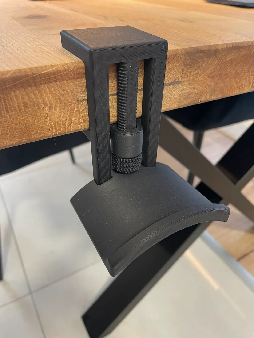 Headset-Halter/Ständer (ohne Stütze) von Birz MakerWorld: Kostenlose 3D ...