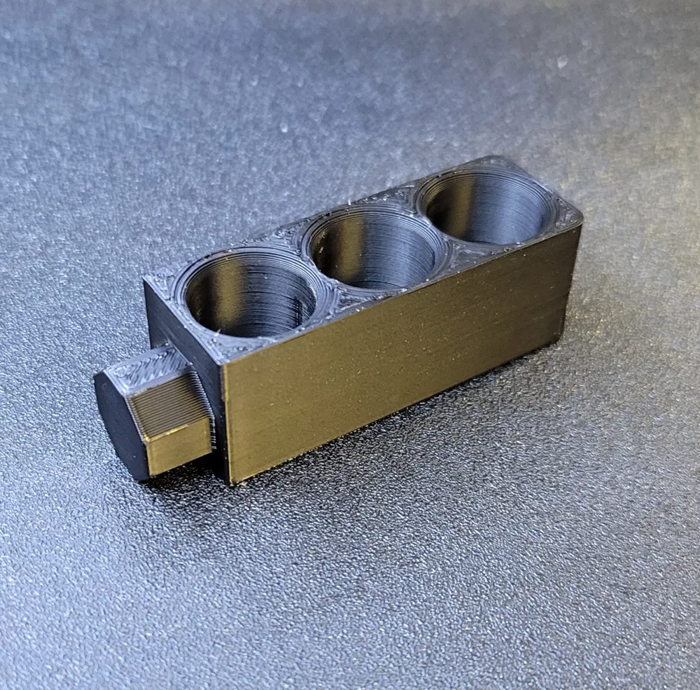 Multiboard holder for 3 x AA Batteries by m-maiers - MakerWorld