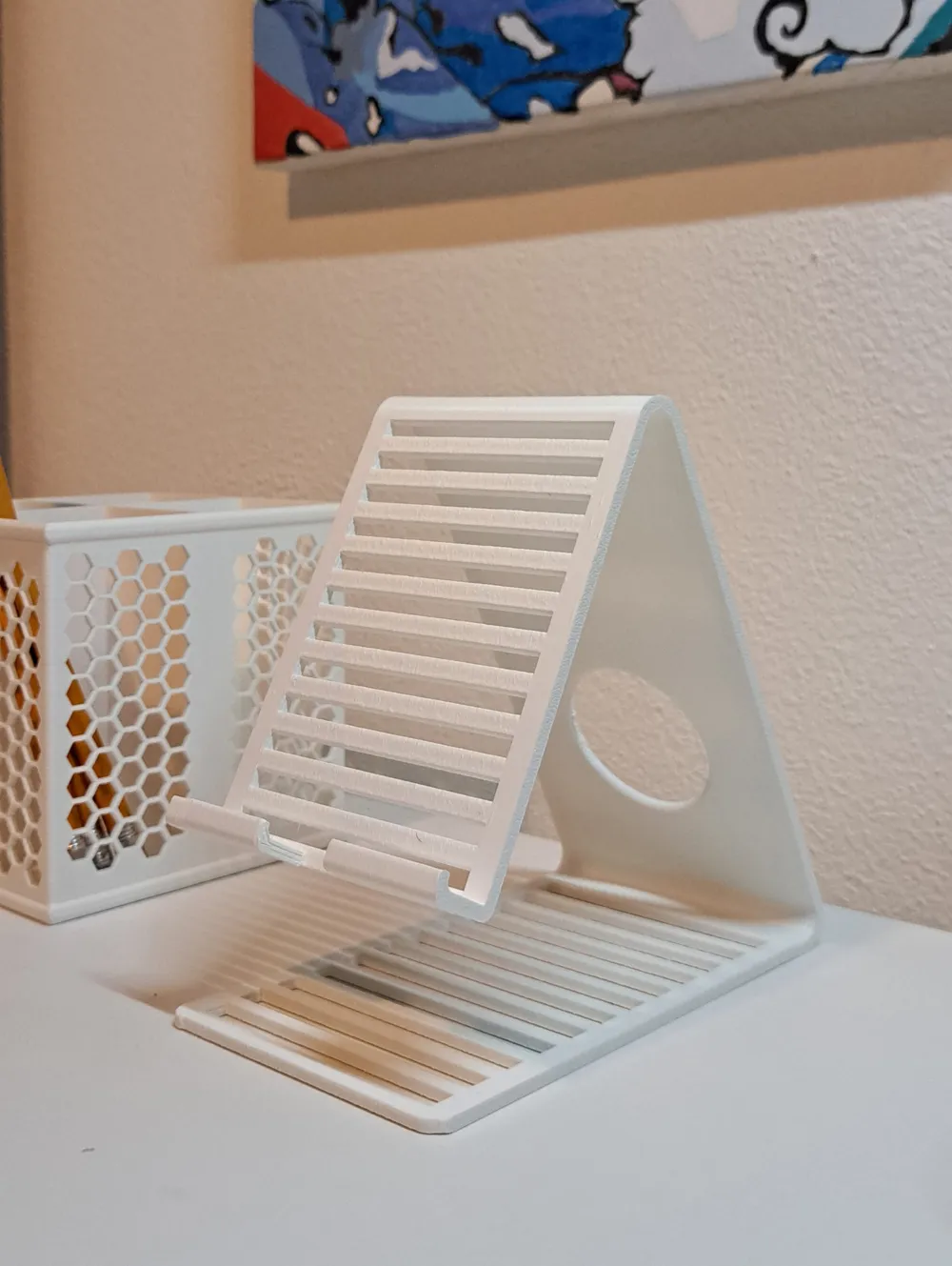 Nambu Phone Stand | Charge & Watch - Free 3D Print Model - MakerWorld