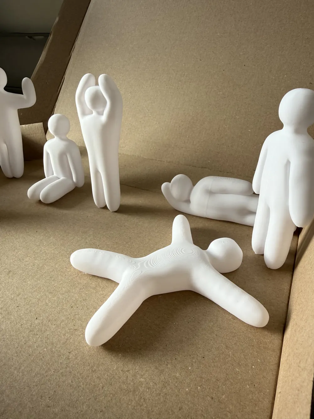 Meccha Chameleon - 7 Minimalist Figure Set - Free 3D Print Model ...