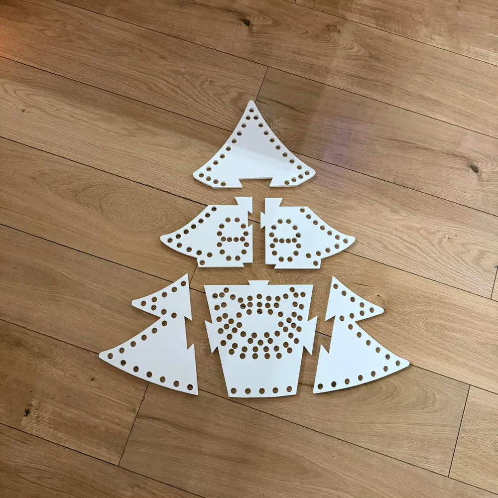 xlights Baby Singing Tree 190 NODE - Free 3D Print Model - MakerWorld