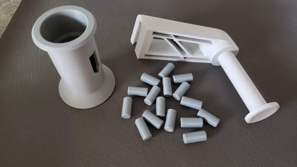 Low friction spool holder by rogerquin MakerWorld: Download Free 3D Models