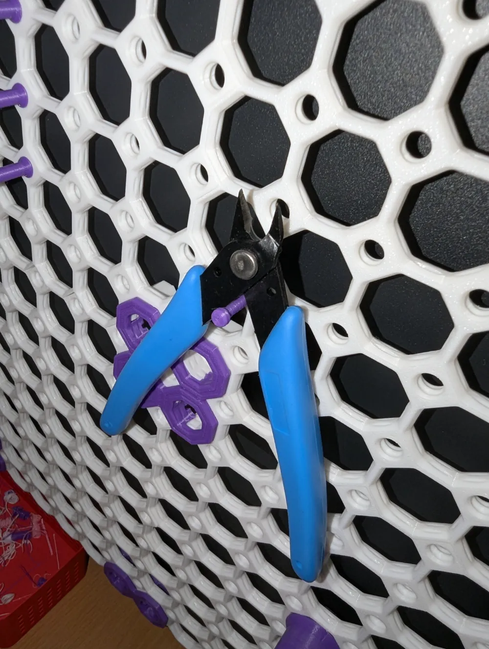 Multiboard Hooks/Hanger (Small thread) - Free 3D Print Model - MakerWorld