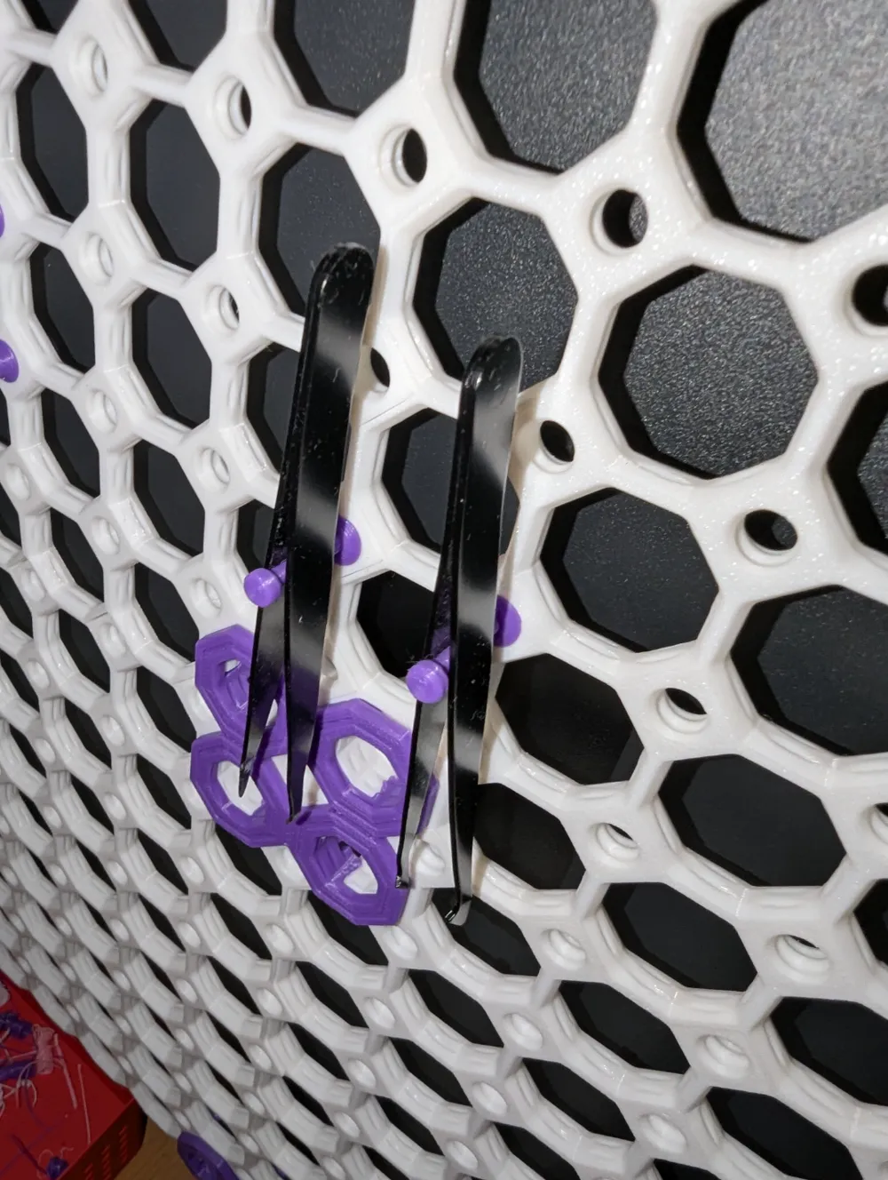 Multiboard Hooks/Hanger (Small thread) Remixed by Jchan161 MakerWorld ...