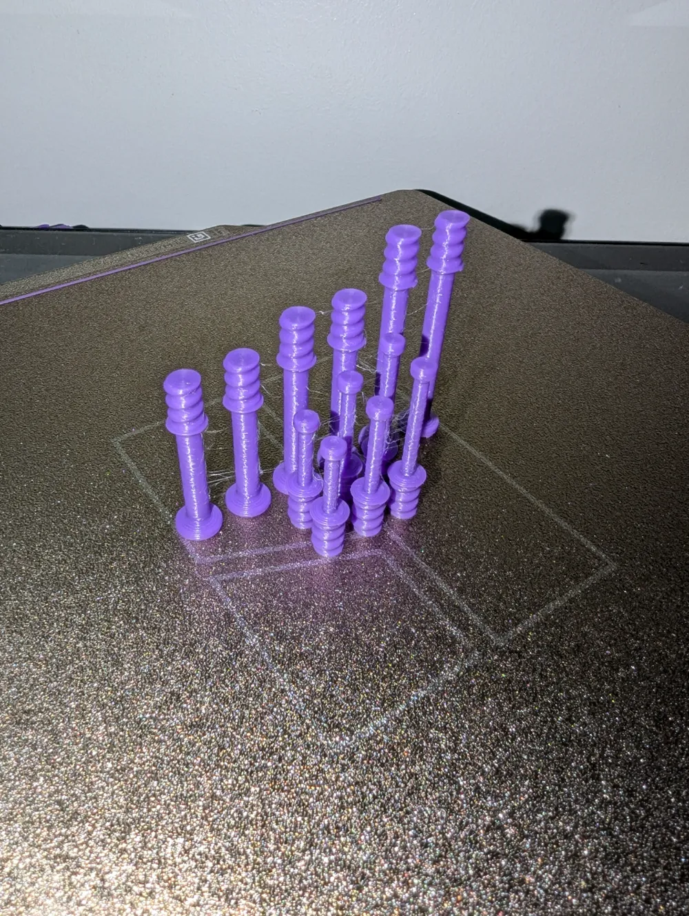 Multiboard Hooks/Hanger (Small thread) Remixed by Jchan161 MakerWorld ...